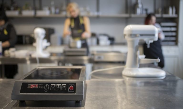 What to Consider When Choosing a Bench Scale - Prime USA Scales